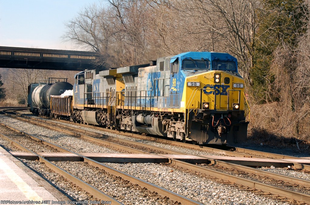 CSXT 98 & CSXT 318